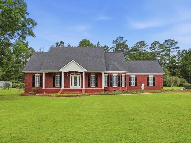 171 Larkspur Dr, Albany, GA 31721