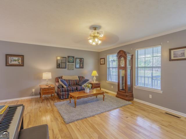 171 Lynn Trail