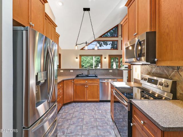171 Meadowview Drive