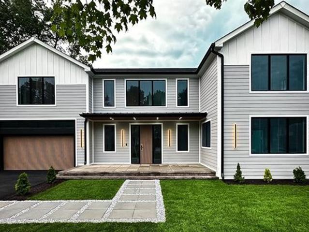 171 Newcomb Rd, Tenafly, NJ 07670