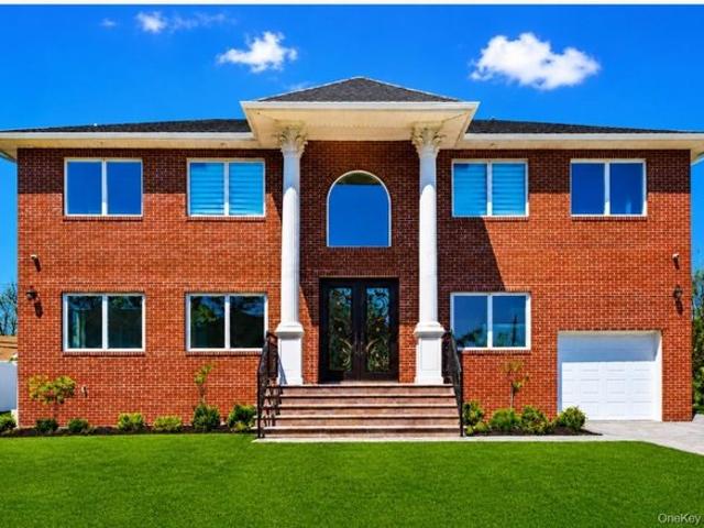 171 South St, New Hyde Park, NY 11040