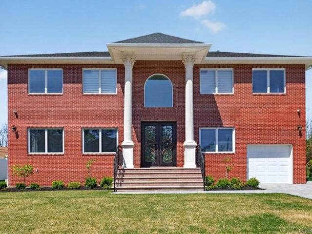 171 South St, New Hyde Park, NY 11040