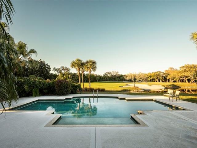 171 Seaspray Ln, Vero Beach, FL 32963