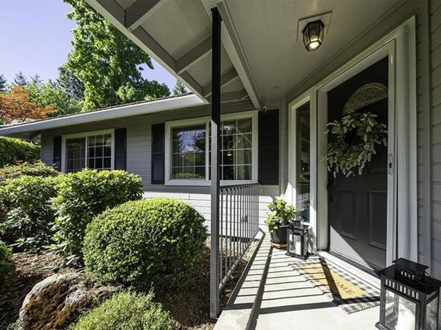 171 Shaniko Ct, Medford, OR 97504