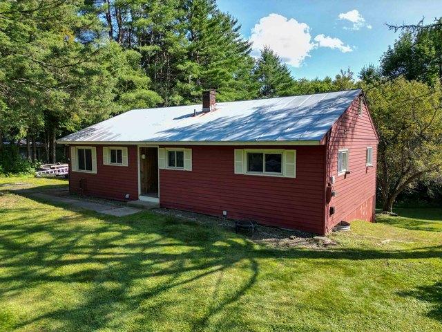 171 Stone Crest Ave, Hartford, VT 05001