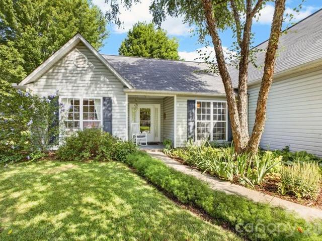 171 Running Briar Rd, Fletcher, NC 28732