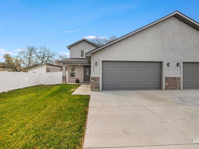 171 Woody Way
