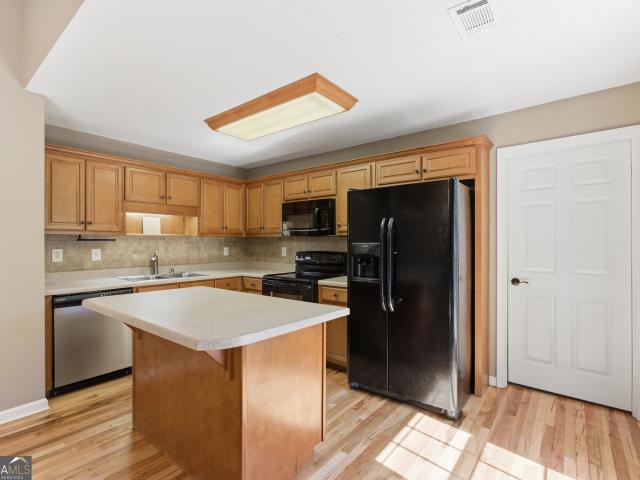 171 Winding Way