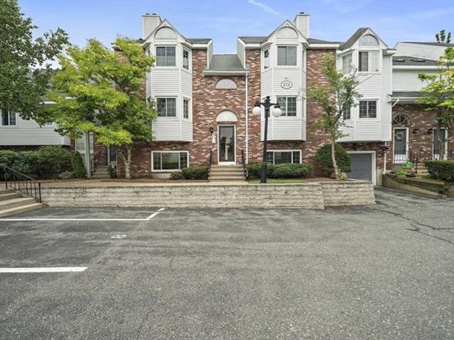171 Tall Oaks Dr Unit F, Weymouth, MA 02190