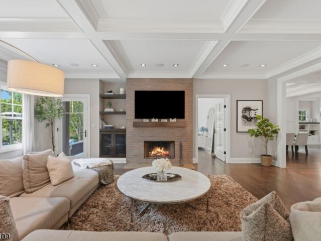 171 Tennyson Dr