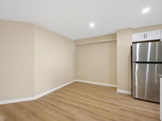 171 Van Horne St