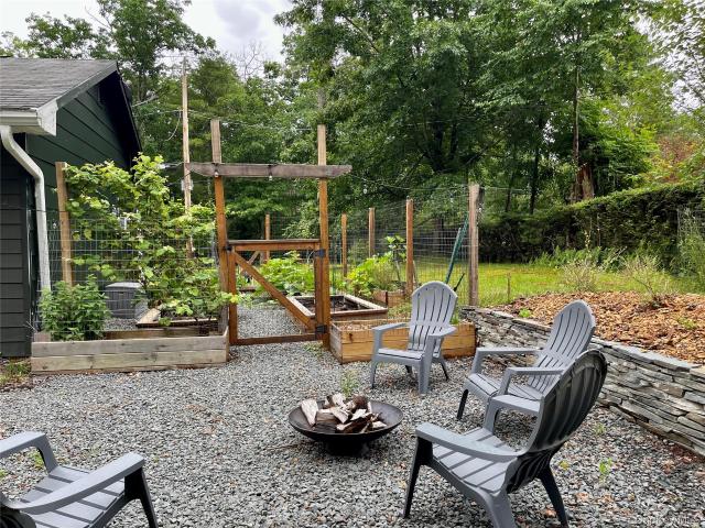 171 Yulan Barryville Road
