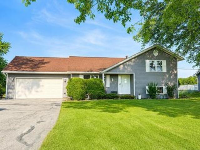 17247 Mount St, Lowell, IN 46356