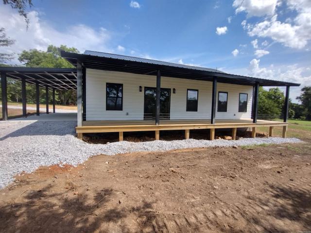 1724 Big Springs RD
