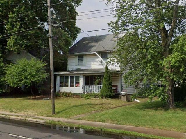 1724 Fulton Rd NW, Canton, OH 44703