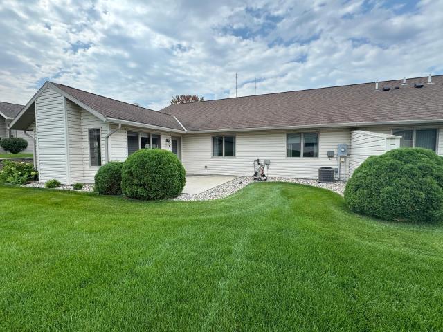 1724 Lower Trentwood Circle NE