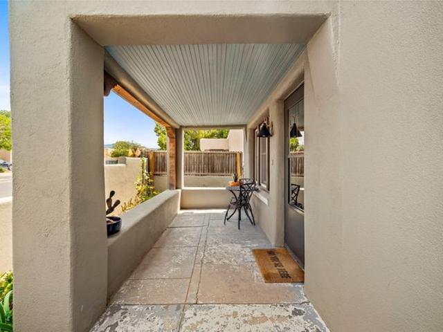 1724 Paseo De Peralta, Santa Fe, NM 87501