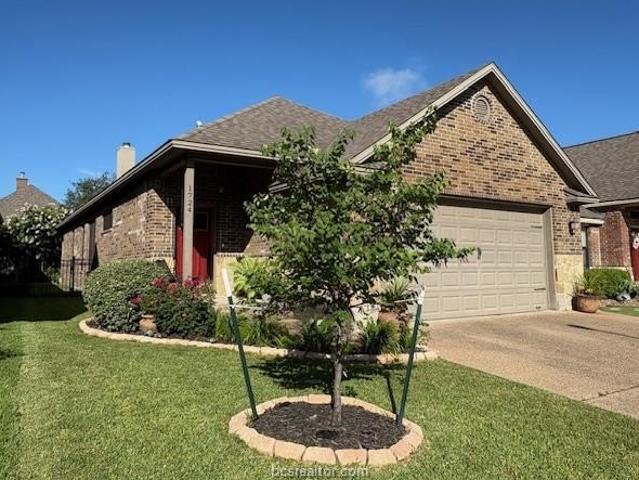 1724 Parkland Dr, College Station, TX 77845