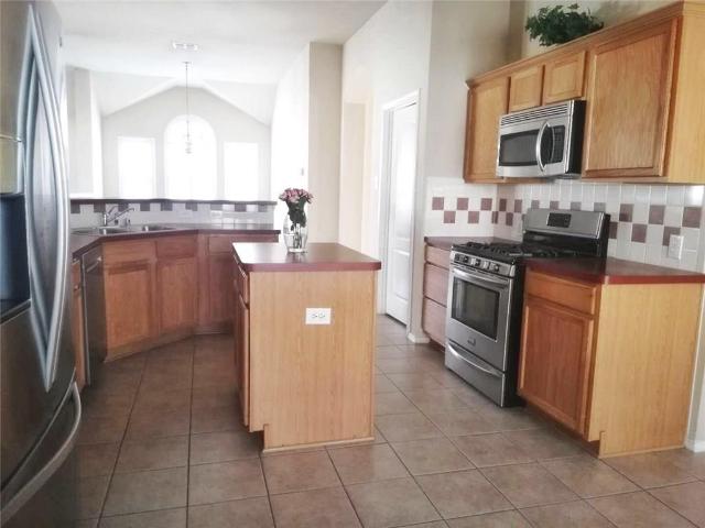 1724 River Oaks Drive