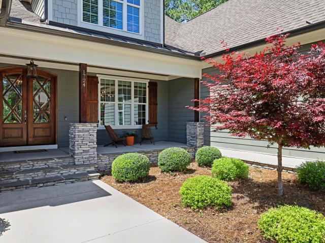 1724 River Bend Lane