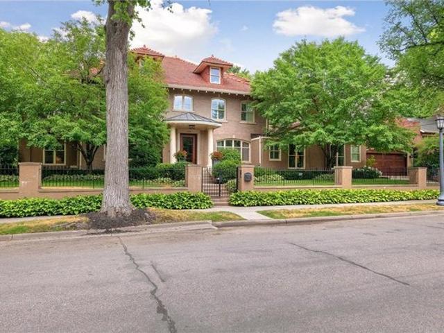 1724 Summit Ave, Minneapolis, MN 55403