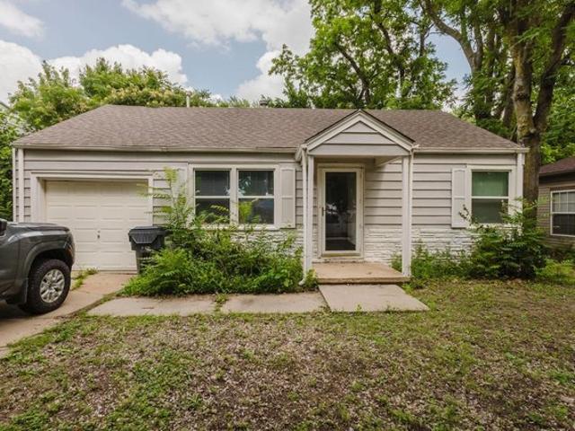 1724 S Volutsia Ave, Wichita, KS 67211