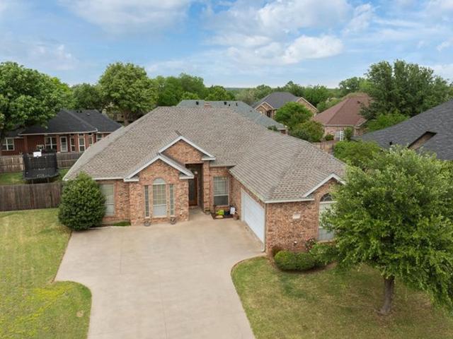 1724 Woodridge Dr, Wichita Falls, TX 76310