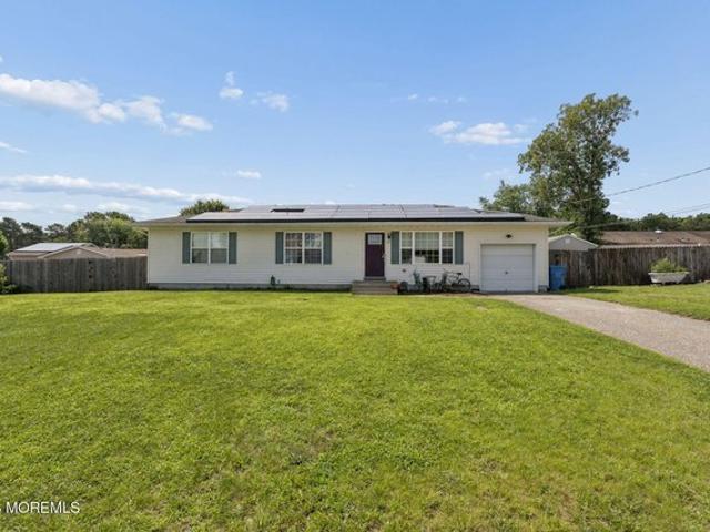1724 2nd Ave, Toms River, NJ 08757