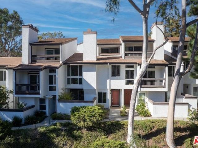 17253 Palisades Cir, Los Angeles, CA 90272