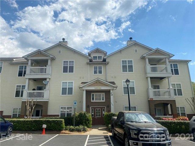 17257 Doe Valley Ct, Cornelius, NC 28031