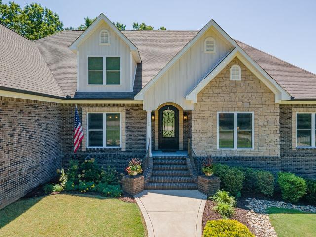 1725 Mayflower Dr