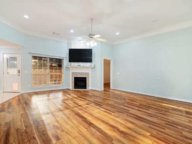 1725 Meadowview Drive