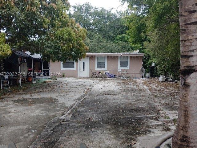 1725 NW 111th St, Miami, FL 33167