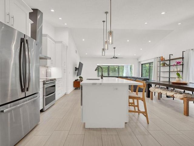 1725 NW 22nd Ave, Delray Beach, FL 33445
