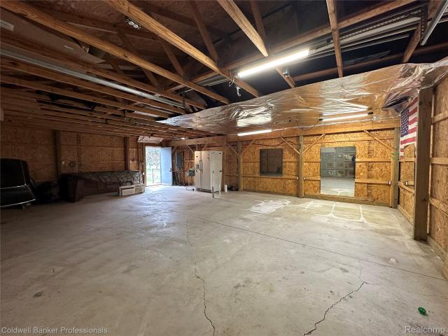 1725 burnside road