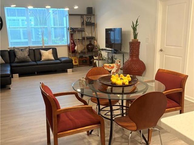1725 Dromolin DR # 105