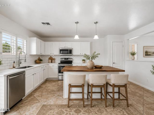 1725 e anastasia street