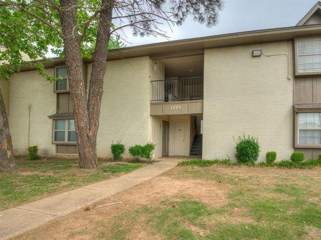 1725 E Lindsey St Apt 2, Norman, OK 73071