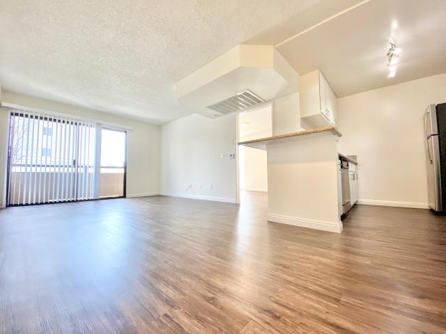 1725 Grismer Avenue Burbank, CA 91504