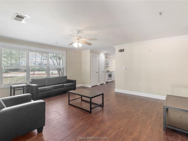 1725 Harvey Mitchell Parkway S 611