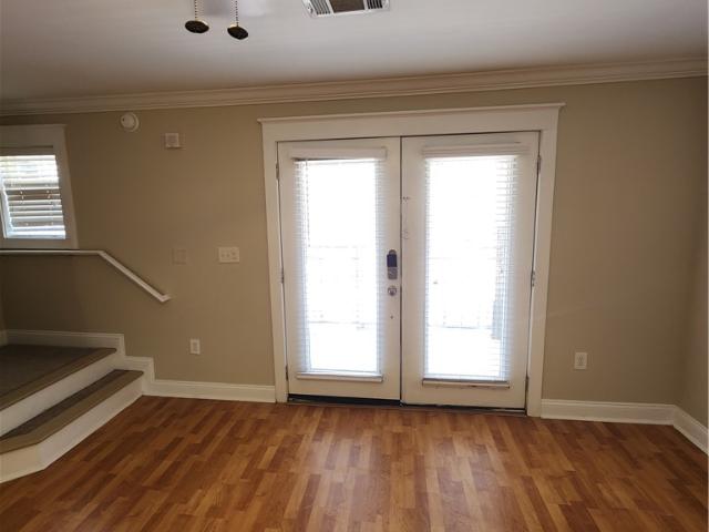 1725 Harvey Mitchell Parkway S 633