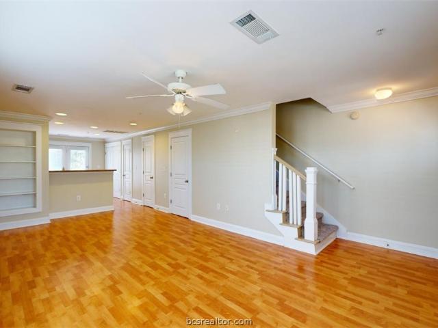 1725 Harvey Mitchell Pkwy S, Unit 1721, College Station, TX 77840 | MLS #26002