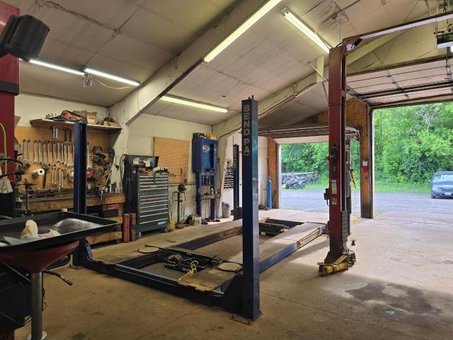 1725 State Highway 35 N