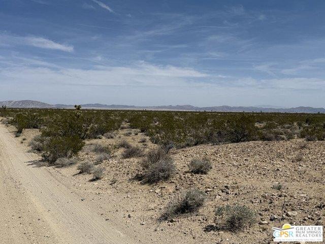 1725 Sunny Vis, Joshua Tree, CA 92252
