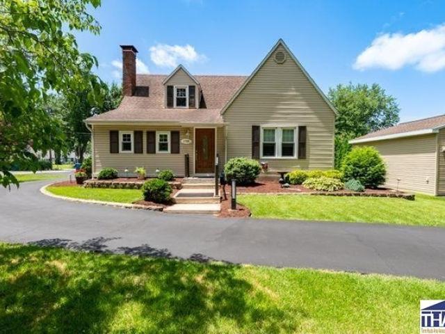 1725 S 30th St, Terre Haute, IN 47803
