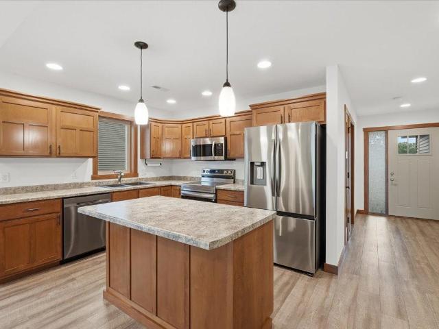 1725 Squirrel Way