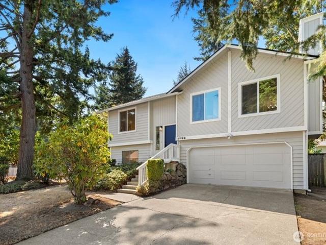 1725 th Pl NE, Sammamish, WA 98074