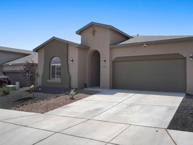 1725 Tierra Del Norte Loop NE