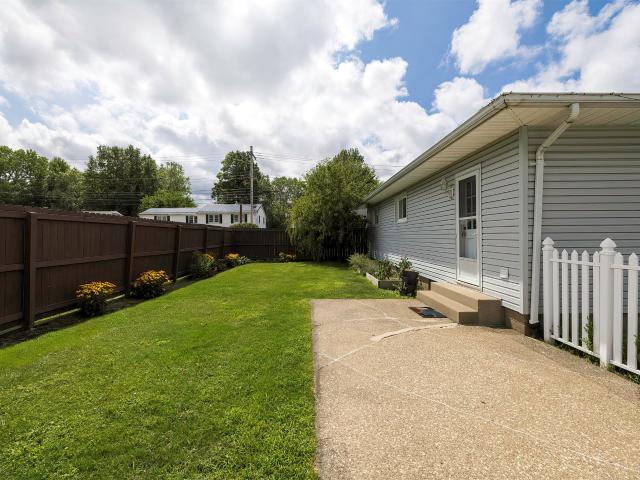 1725 W 40TH Street