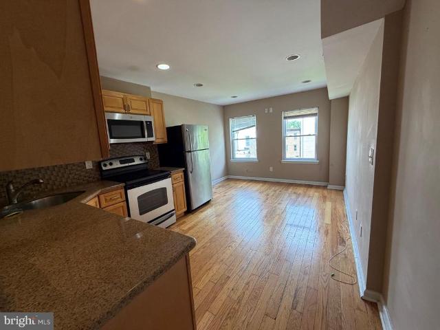 1725 W Berks Street # B
